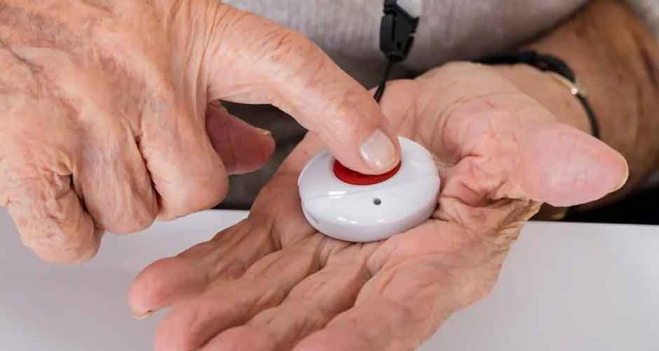 How the New Safety Falls Pendant Became an Essential Tool - BlueSmartMia