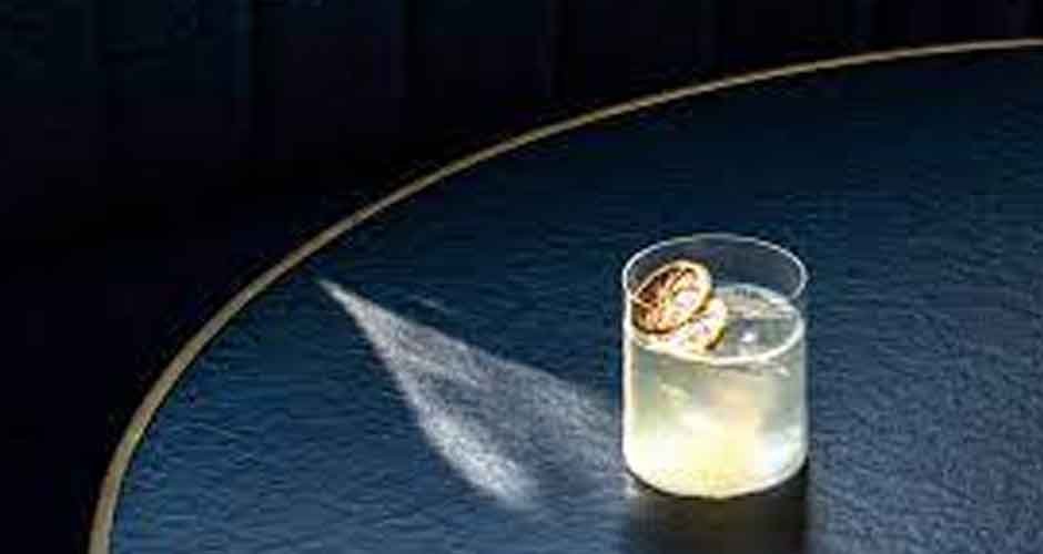 The History of Gin And Its Resurgence In Popularity - BlueSmartMia