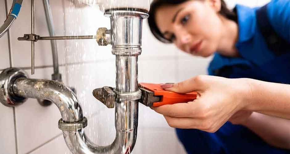 Pipe Leaks: How Plumbers Locate and Repair Hidden Damage? - BlueSmartMia Pipe Leaks: How Plumbers Locate and Repair Hidden Damage? - BlueSmartMia