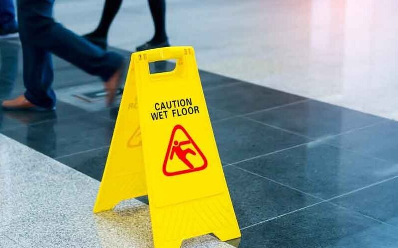 What are the most common causes of slip and falls? - BlueSmartMia
