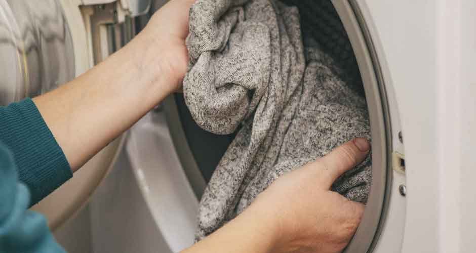 How to Keep Your Clothes Fresh All Year Round - BlueSmartMia