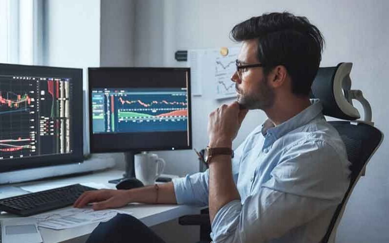 How to Become a Professional Stock Trader - BlueSmartMia