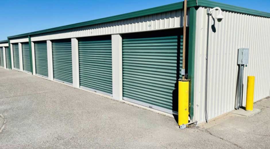 Innovative Storage Solutions for Urban Living Spaces - BlueSmartMia